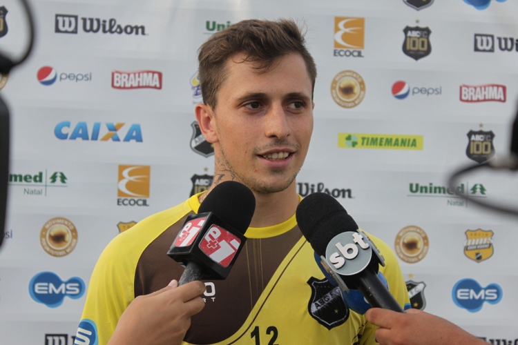 Zé Mário é reintegrado ao elenco do Inter e não retorna ao ABC - ABC FC